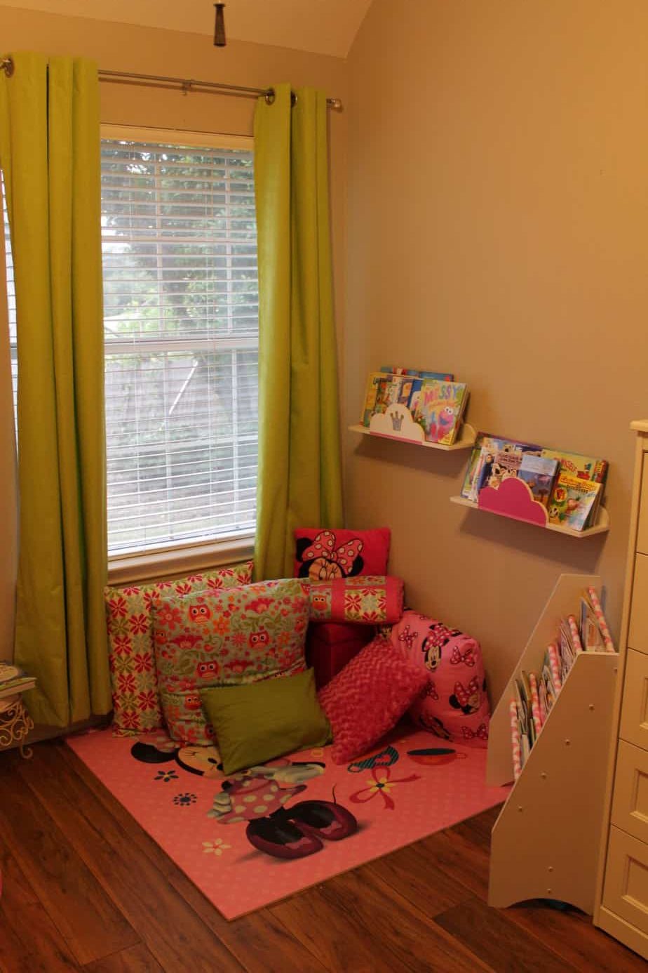Toddler Reading Corner Idea: Pillows, Decorations, and Bookshelves