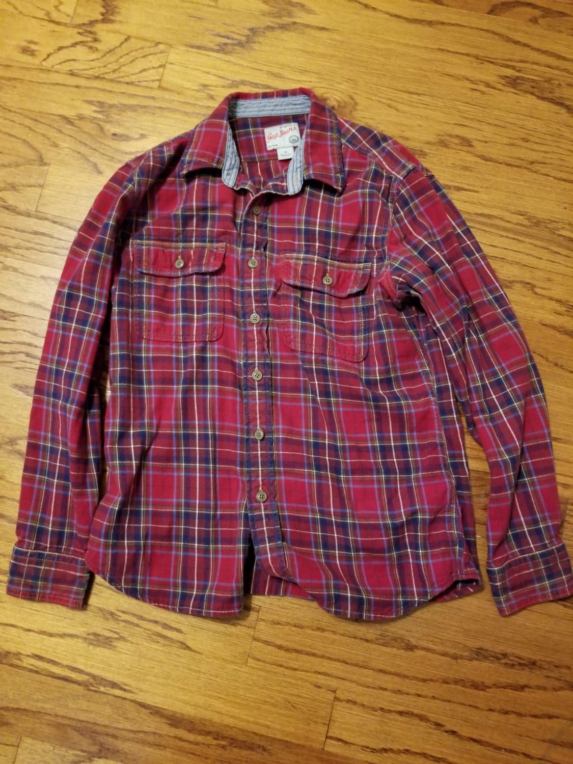 No-Sew Flannel Shirt Upcycle to DIY Coffee Cup Cozy Sleeve